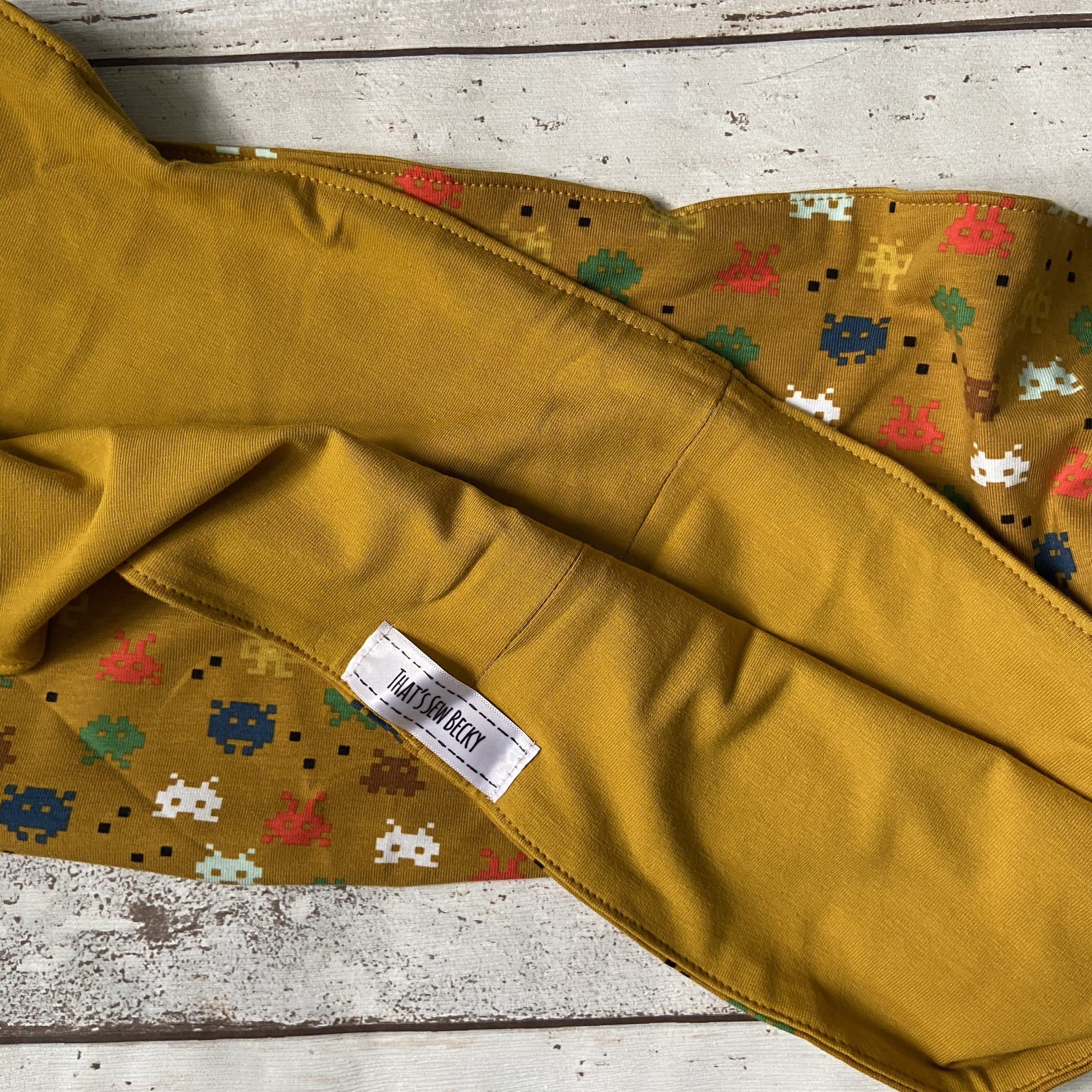 Space Invaders Summer Snood – That’s Sew Becky